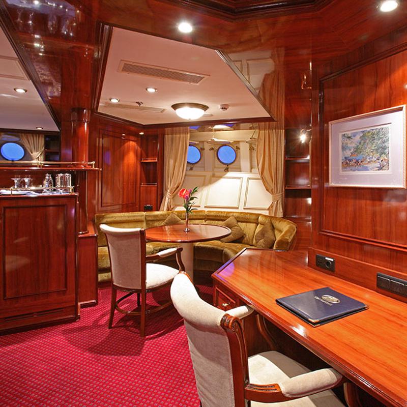 Cabins on Royal Clipper | IgluCruise